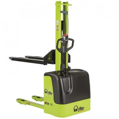 Gerbeur électrique mise au niveau automatique | Gerbeurs électriques ...