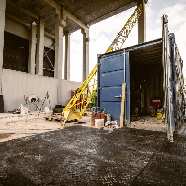 Plaque de protection de sol 40T | Plaques de calage et de roulage ...