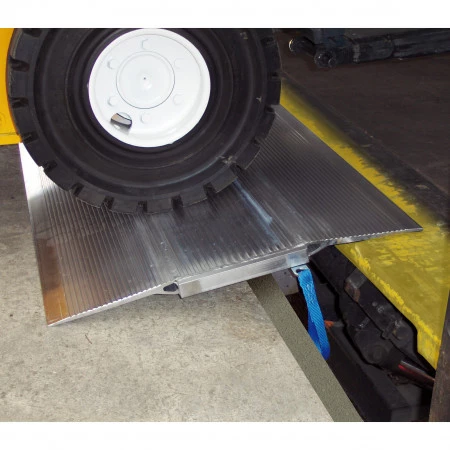 Pont de chargement alu amovible 1200 - 4000 kg | Pont de chargement ...