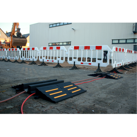 Gaine de protection pour câbles et tuyaux emboîtable | Protège câble et ...