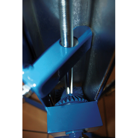 Pupitre d'atelier réglable par manivelle | Pupitres d'atelier | Axess ...