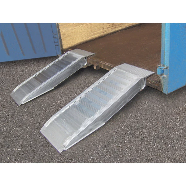 Rampe de chargement pour benne | Rampes de chargement jusqu'à 10T ...