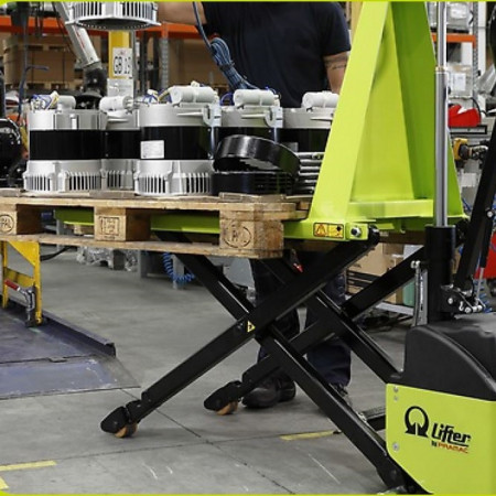 Transpalette peseur électrique haute levée PRAMAC | Axess Industries